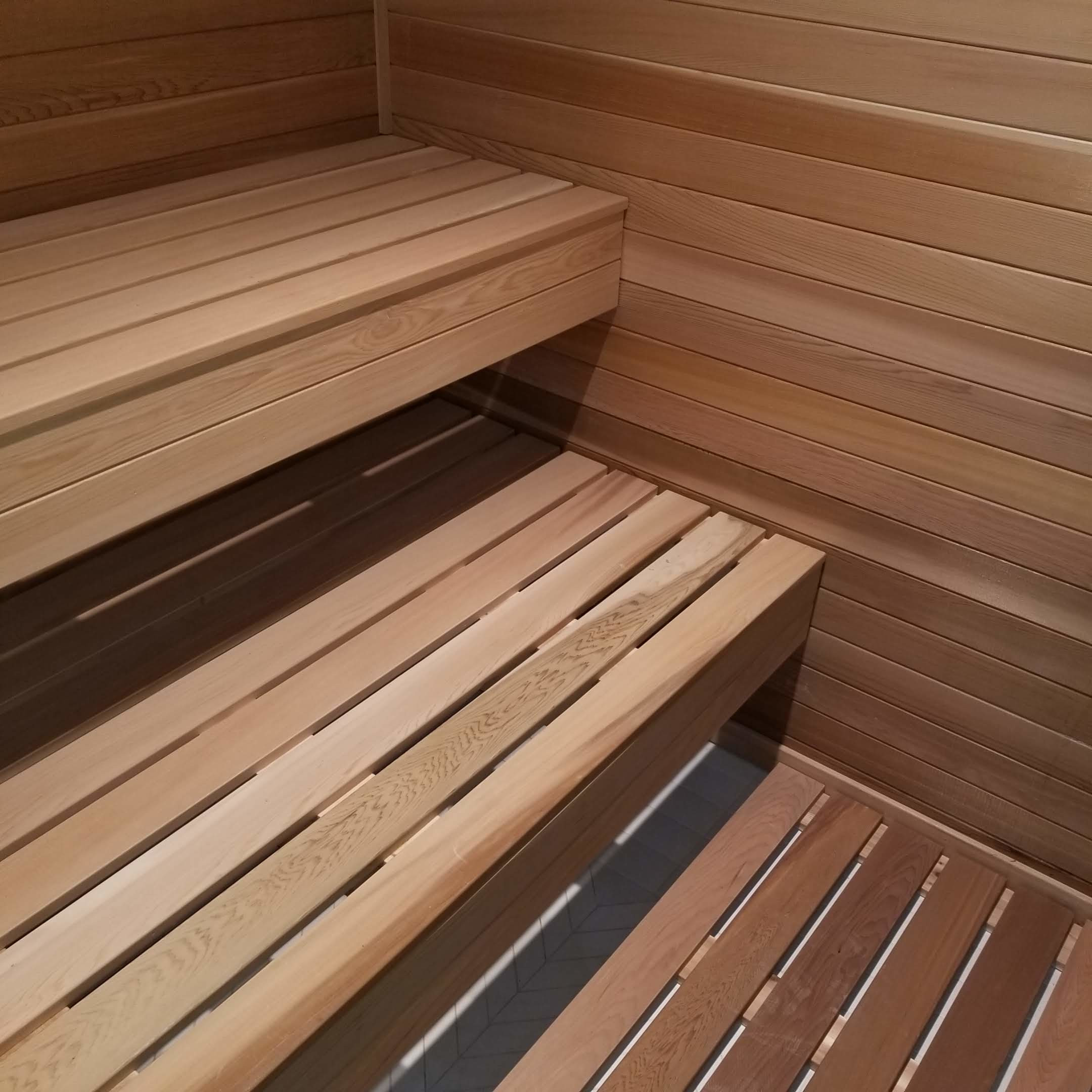 LK-Knotty (1x4 Bench Tops)